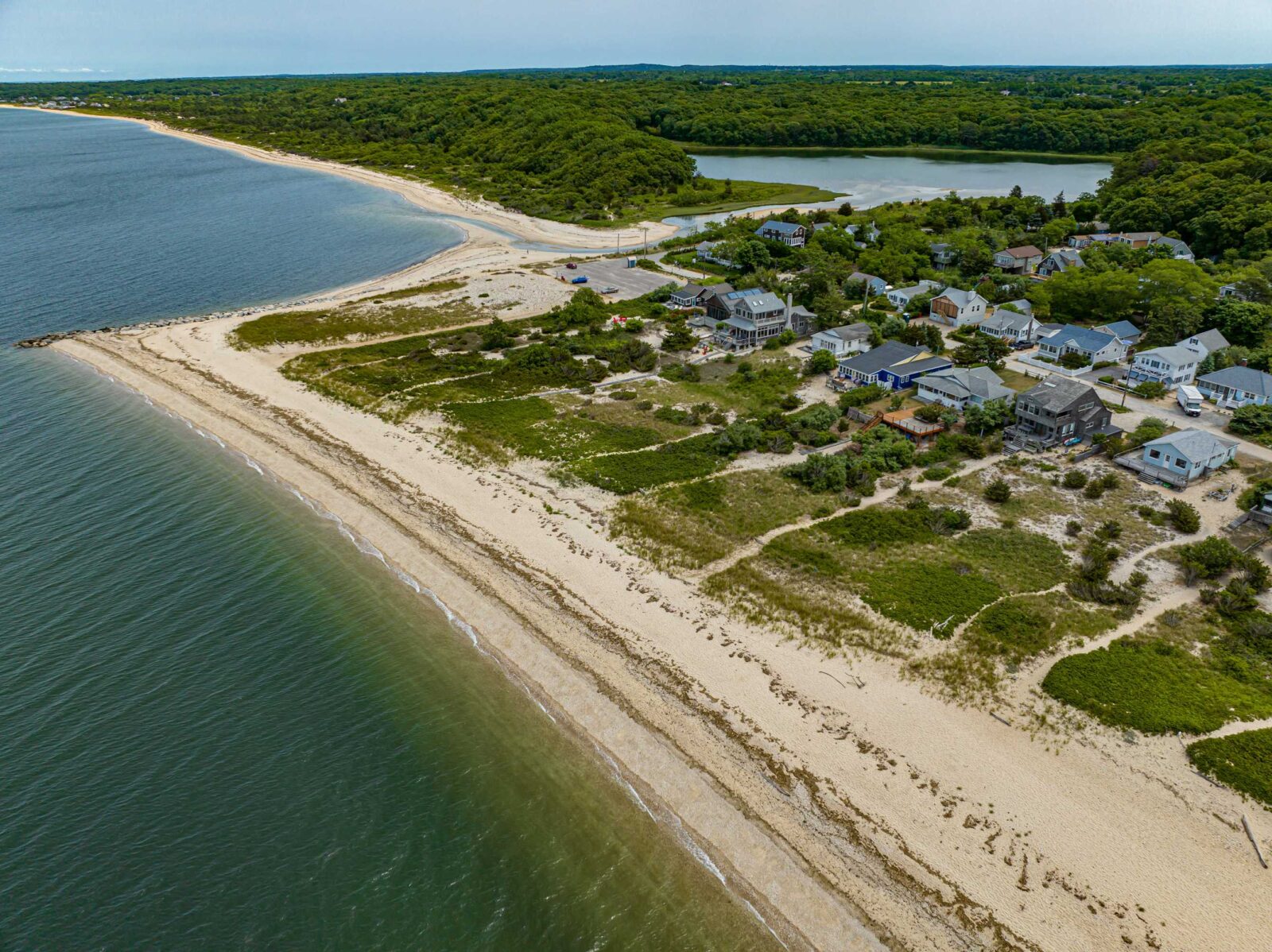 Peconic Sound Beach Cottage | Walk to Sound - Luxury Beach Getaway