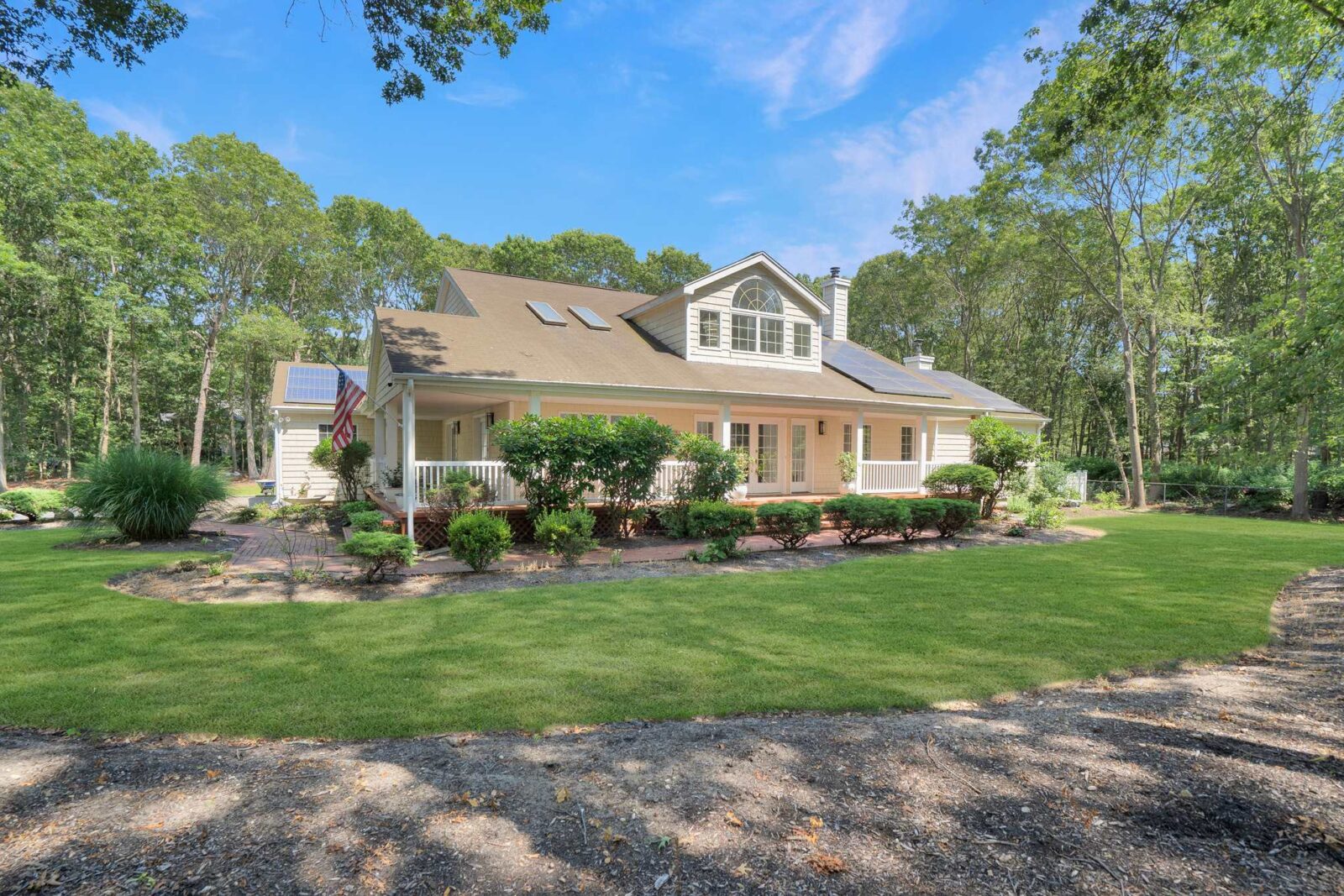 Manorville 4BR | Fenced Yard, Deck, Fireplace - Luxury Beach Getaway